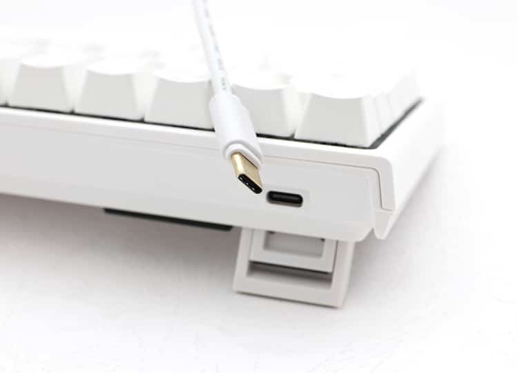 Ducky One 2 Mini White – AI.Striker